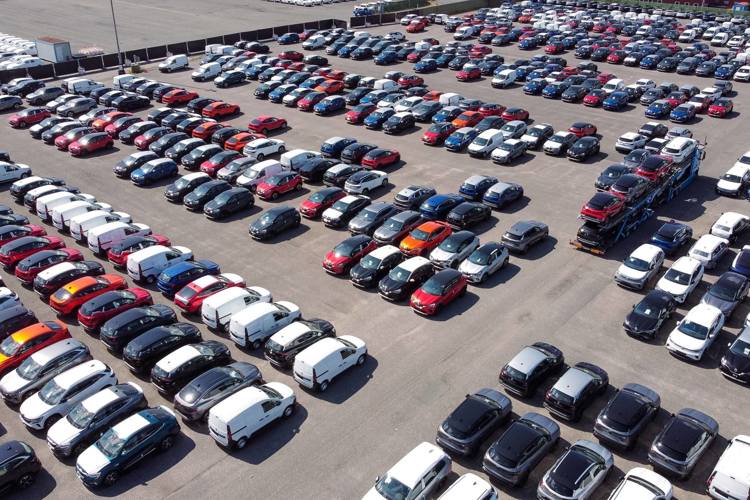 Fahrzeuglagerung | Möhlmann Automobil-Logistik GmbH